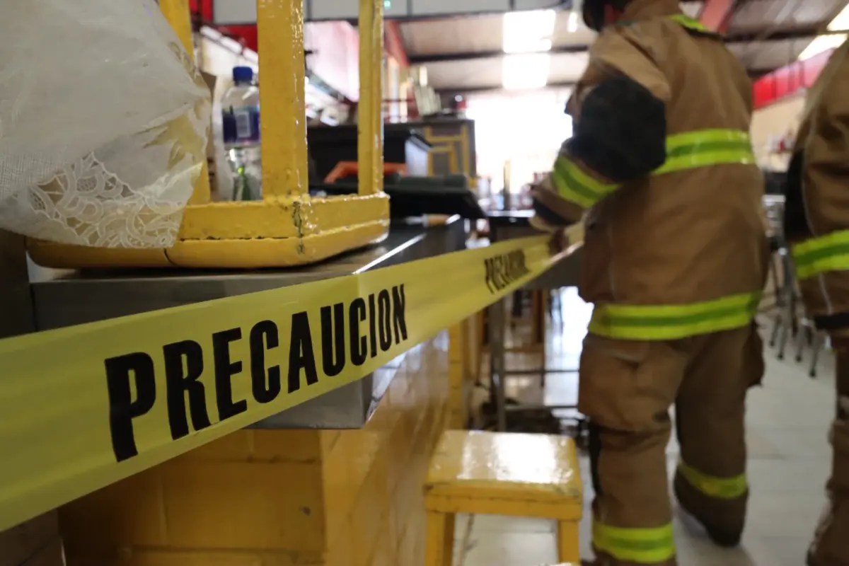 Trabajador herido tras incendio en mercado Benito Juárez, Pachuca