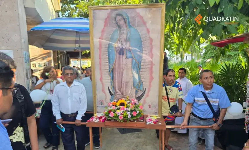 Acapulco recibe réplica del Ayate de la Virgen de Guadalupe