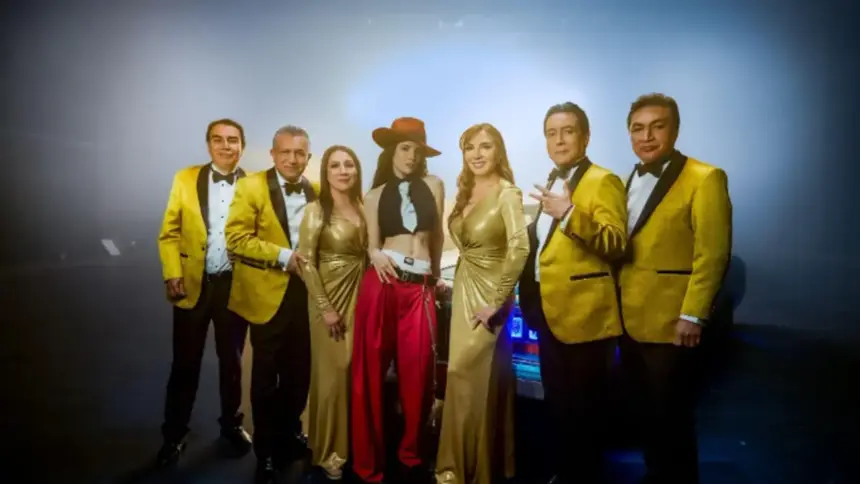 Belinda y Los Ángeles Azules presentan 'Por Ella' para el Mundial 2026